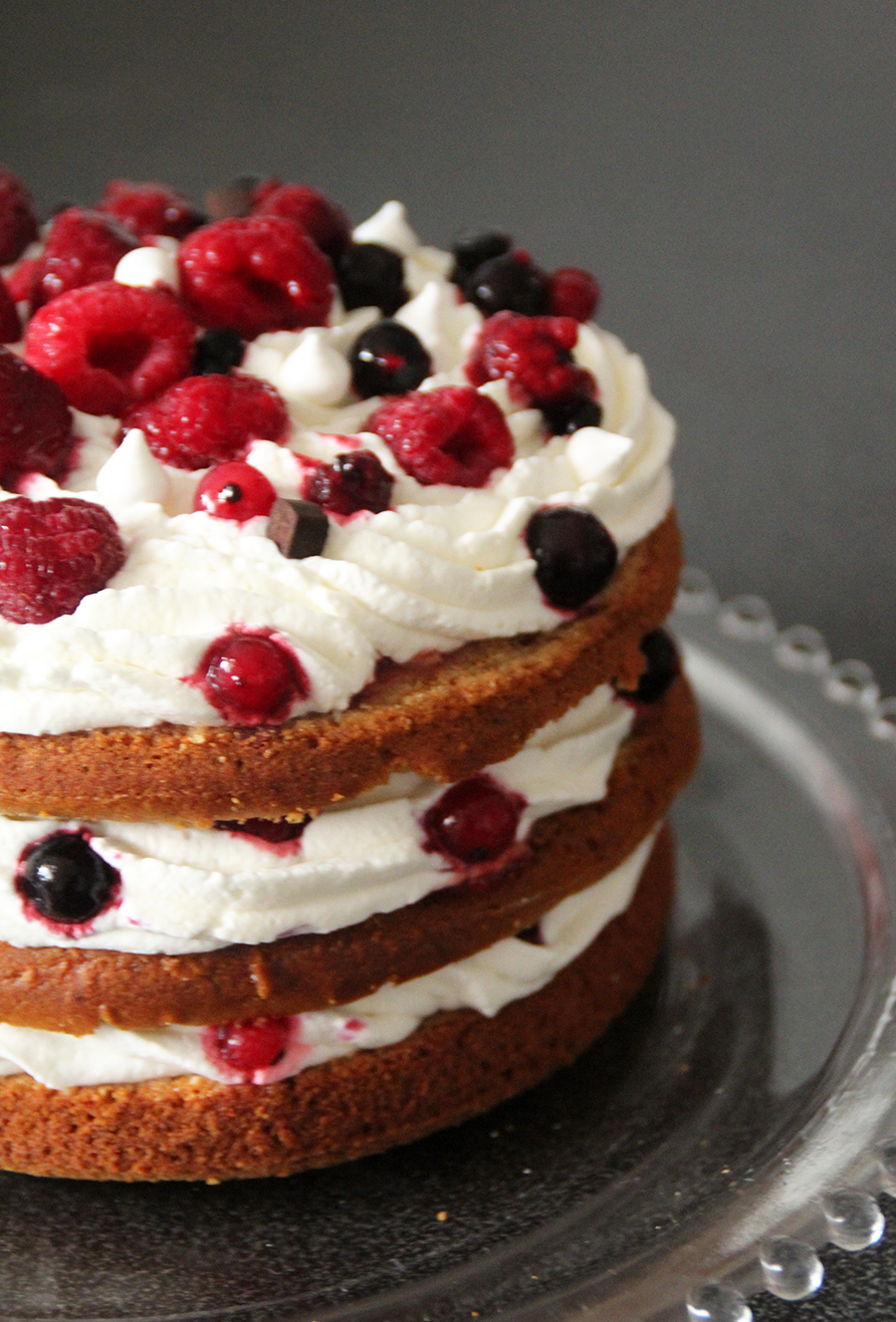 Rêve de gourmandises » Gâteau à étages aux fruits rouges